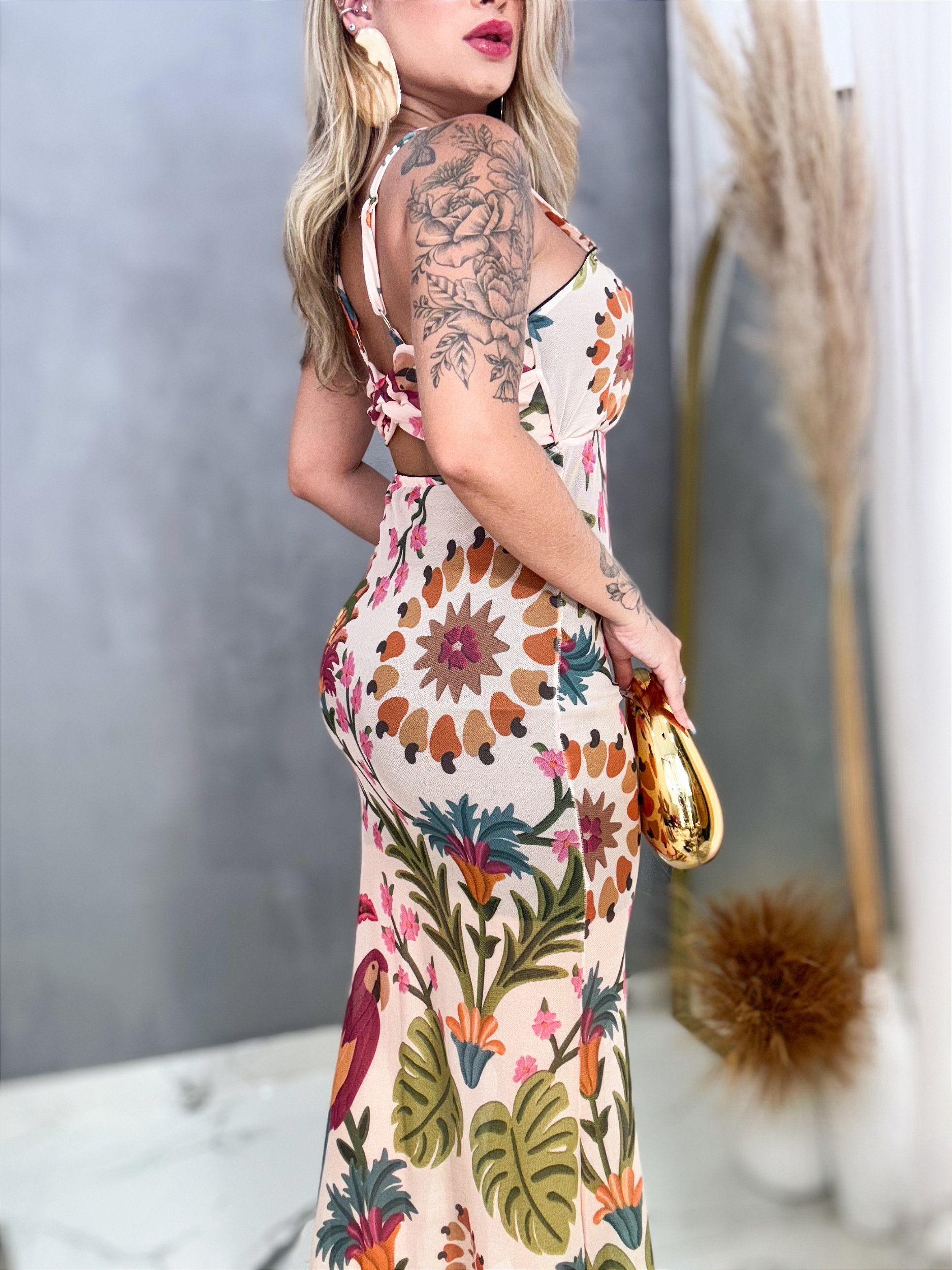 Vestido MINI CAJU FUNDO NUDE Tule Longo Estilo Blogueira Moda Gringa ...