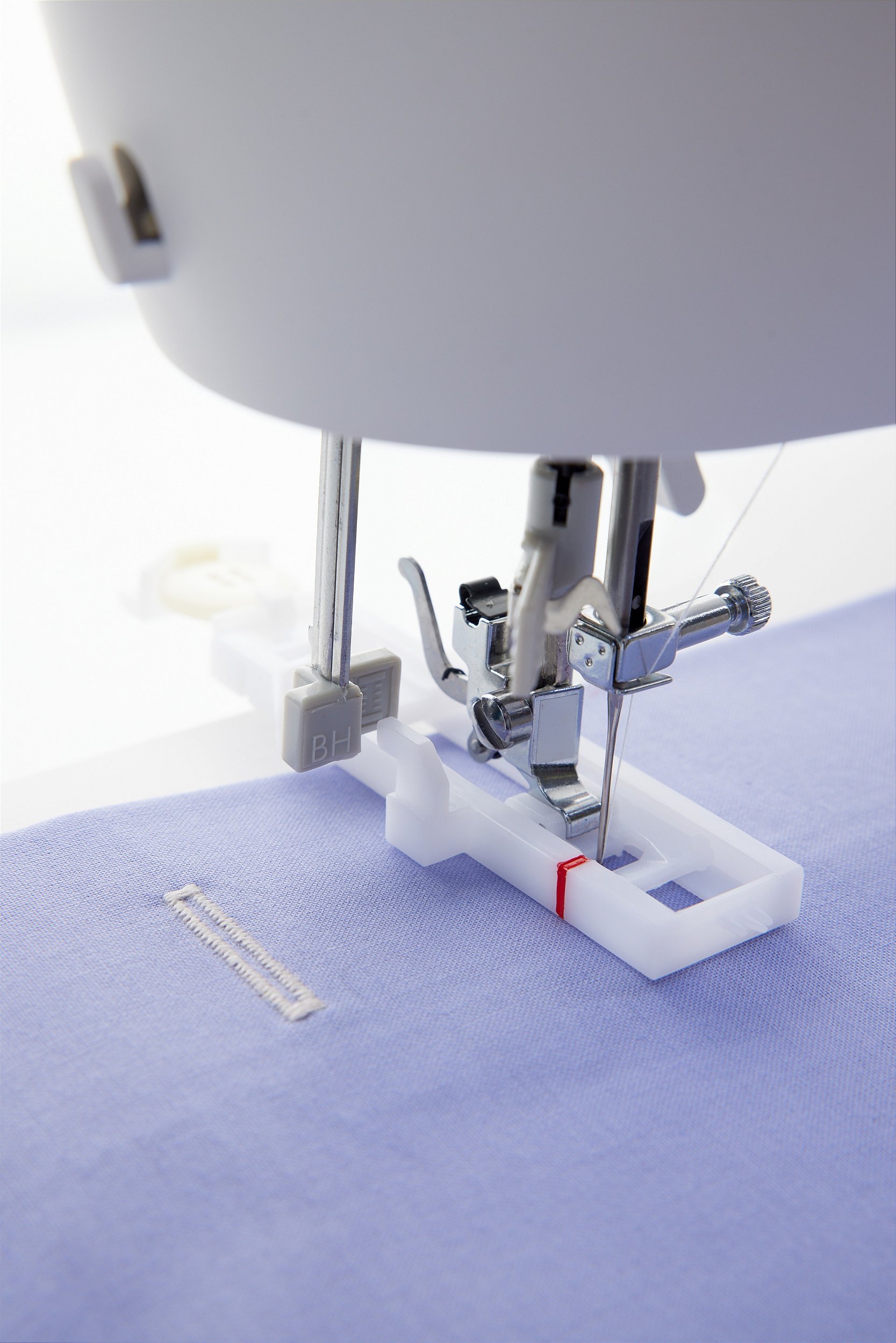 Máquina Singer Doméstica C5605 110v - Fashion Maq - A Loja da Costureira