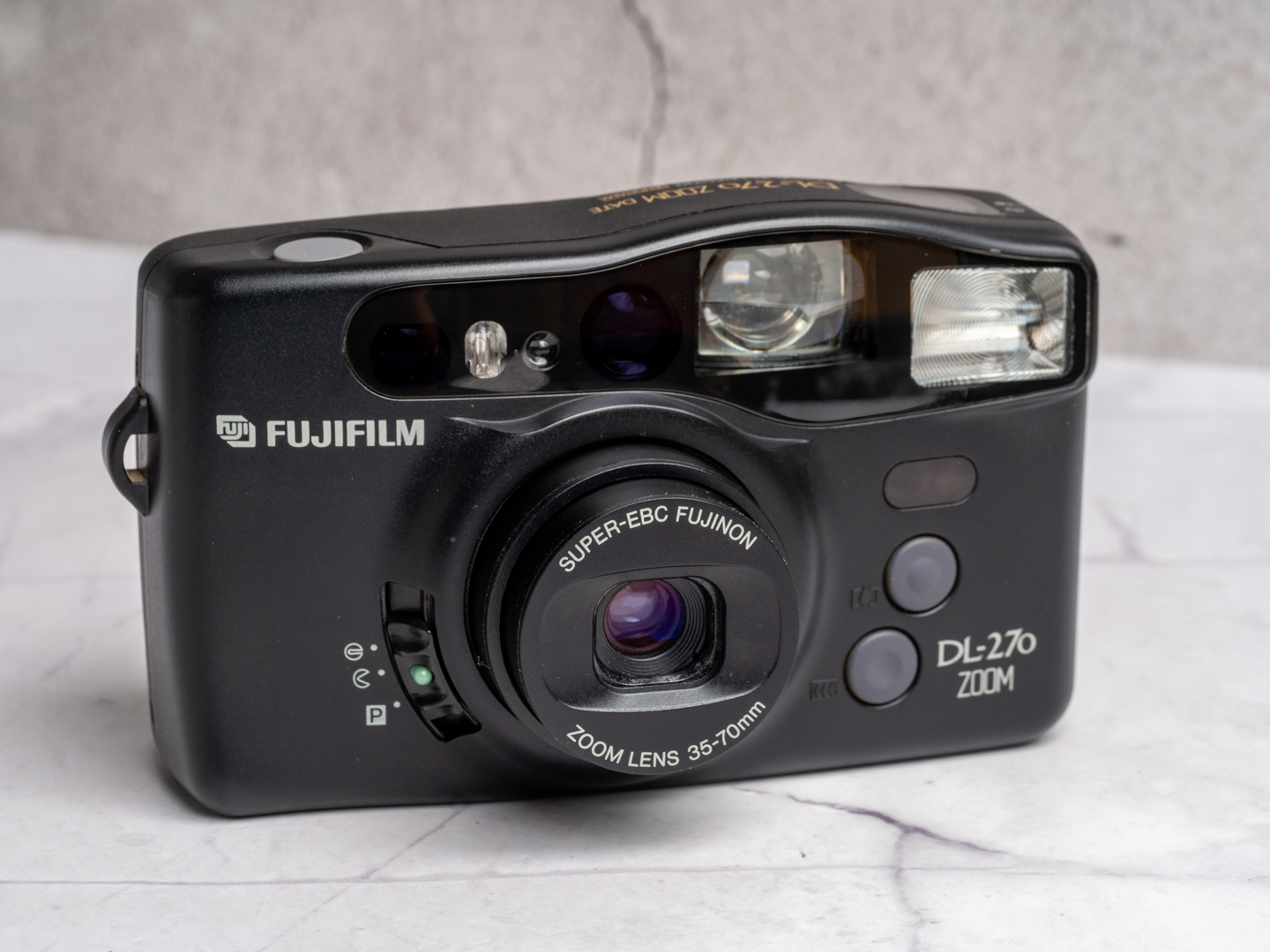 Câmera 35mm - Fujifilm DL-270 Zoom Date (9.8/10 - Nova, de Vitrine, na Caixa) - Foto com Filme
