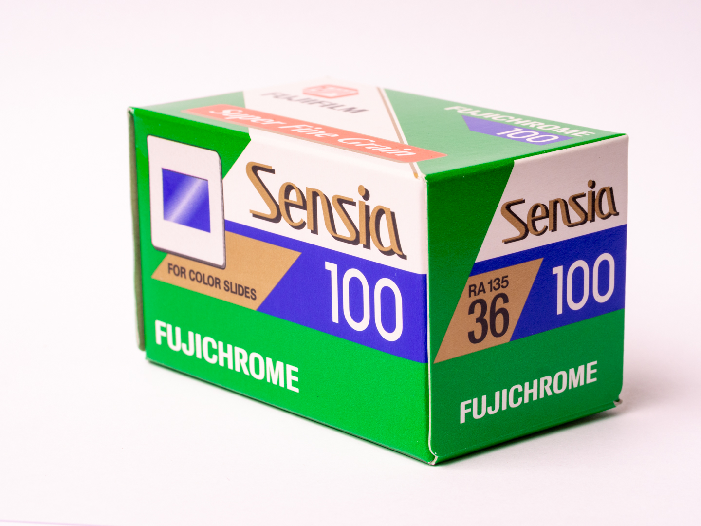 Filme 35mm - Fuji Fujichrome Sensia 100 - ISO 100 - 36 Poses - 2007 ...