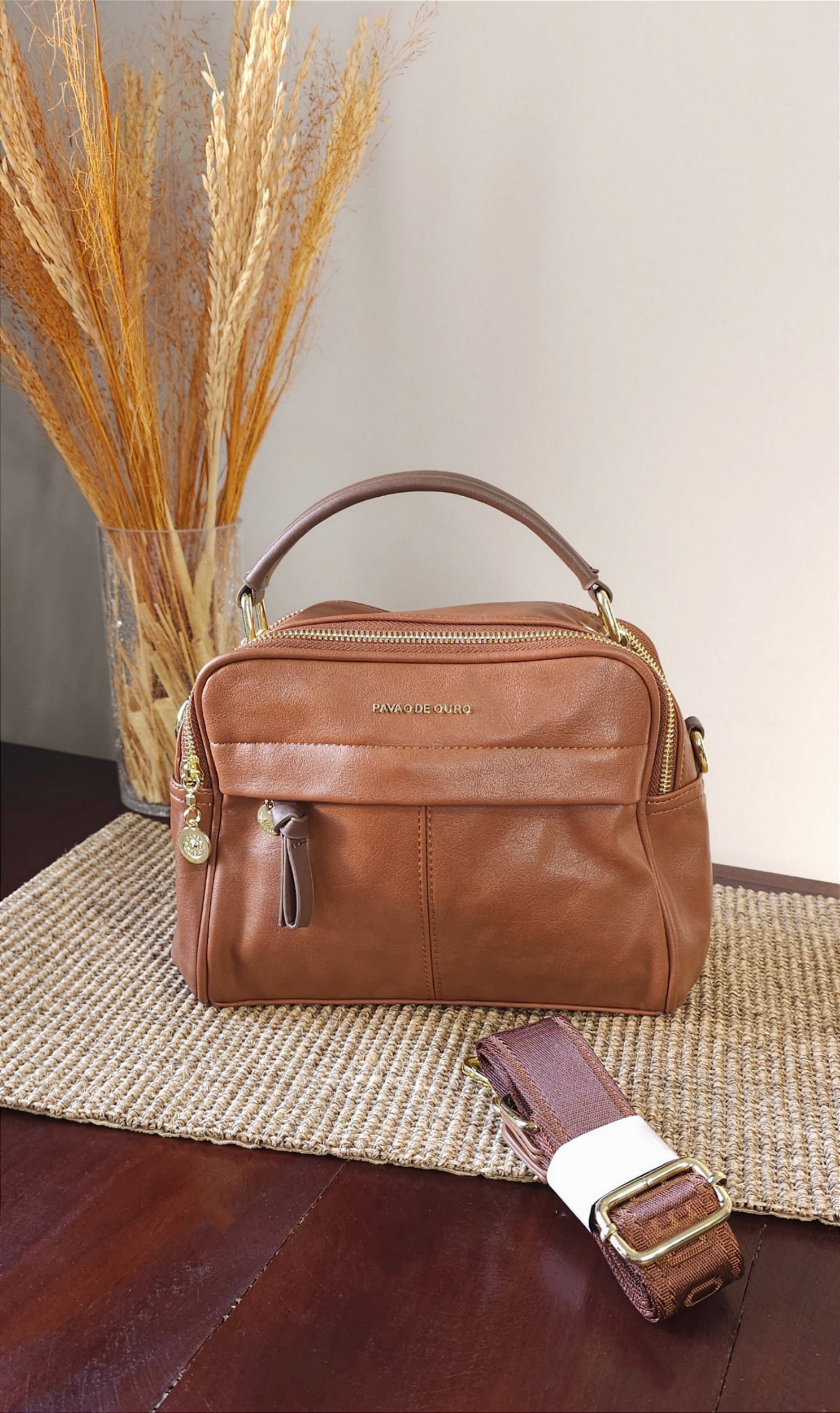 Bolsa Média Feminina - Avel Calçados, Bolsas e Acessórios Femininos