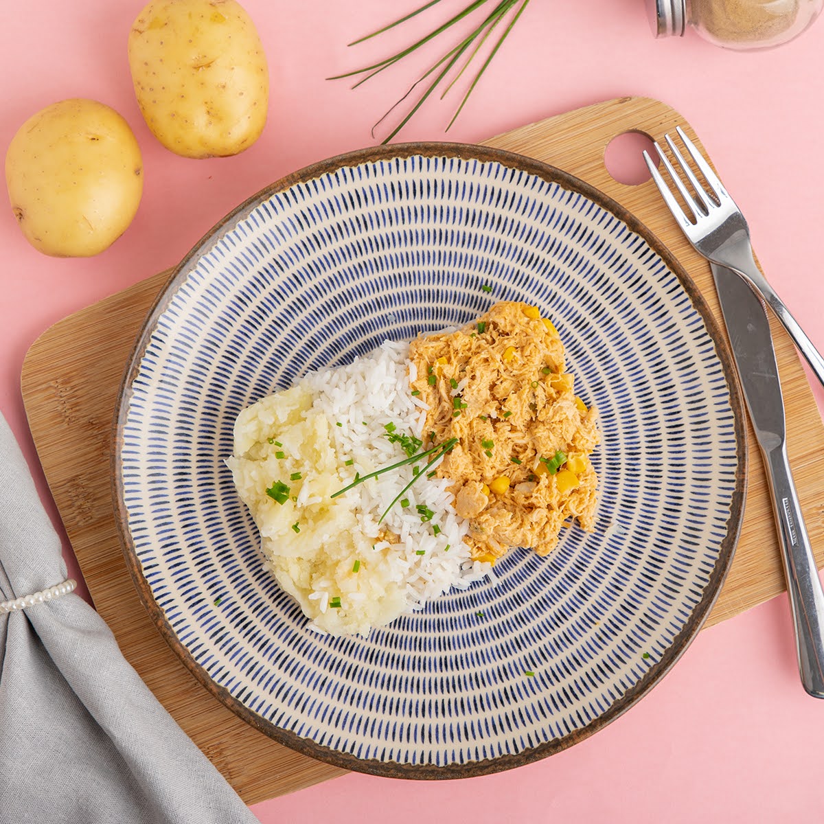 Arroz e purê de batata com fricassê de frango (414 kcal) - Aloha Fit ...