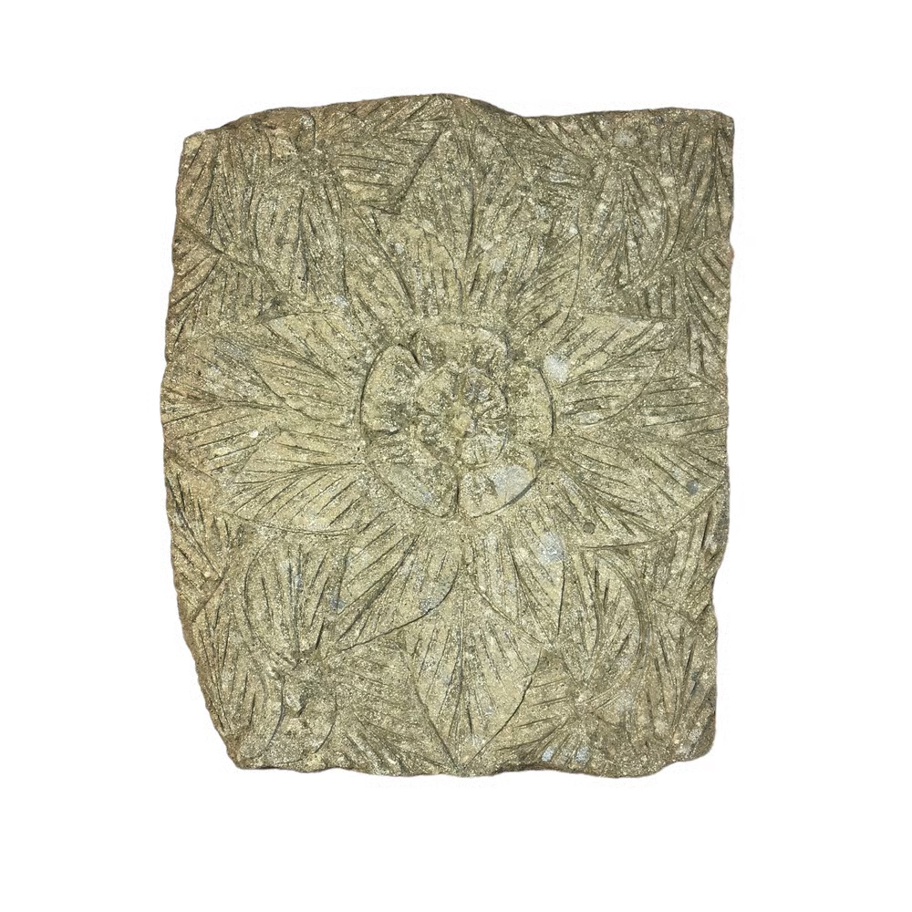 PLACA PEDRA VULCÂNICA PARA JARDIM 55X65CM - e-utilities.com