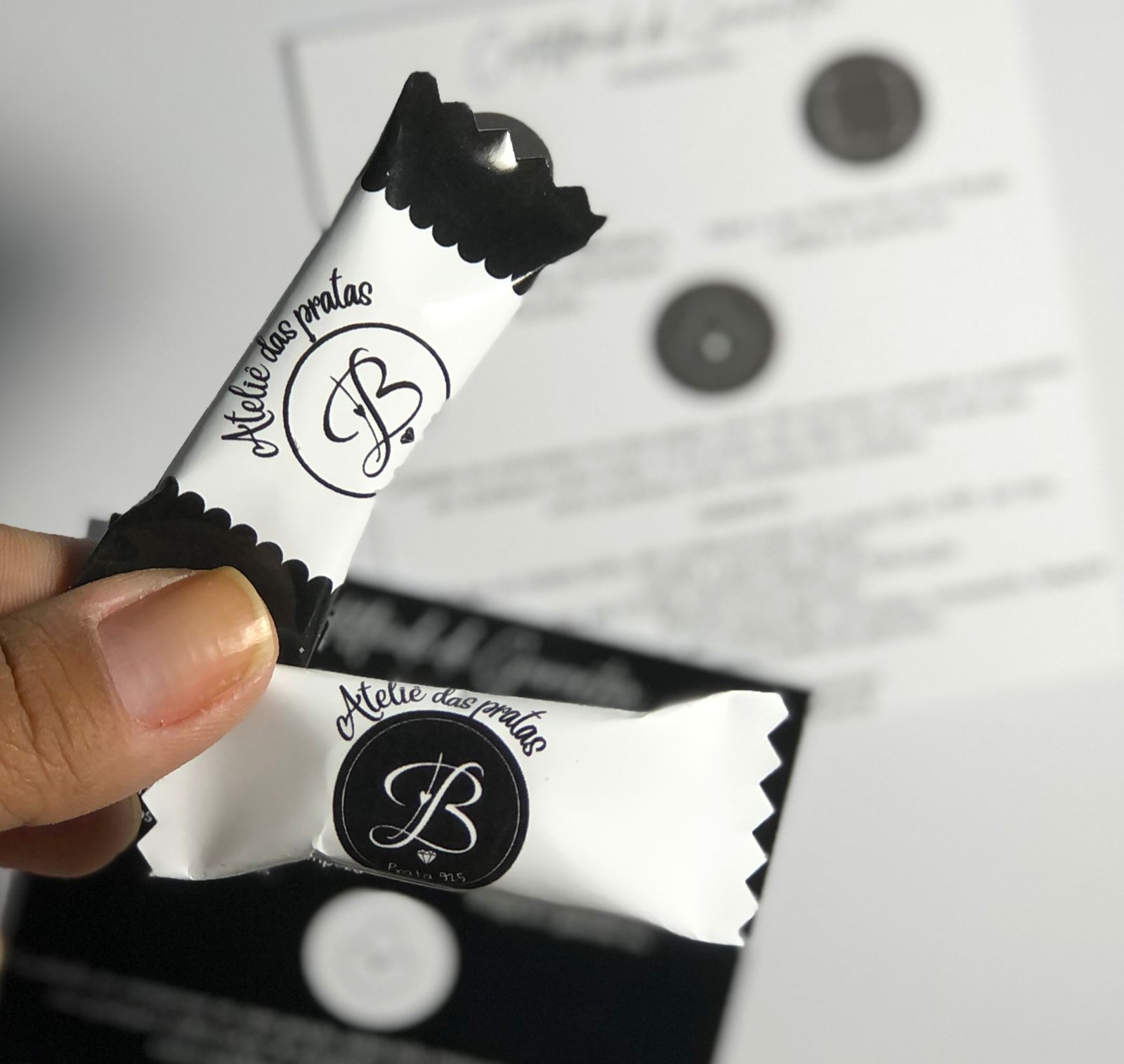 Bala personalizada (papel branco) - 50 unidades - Santel Embalagens ...