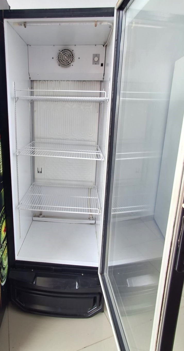 Geladeira Expositora Vertical GPTU 40 Gelopar 410 Litros Preto 127V ...