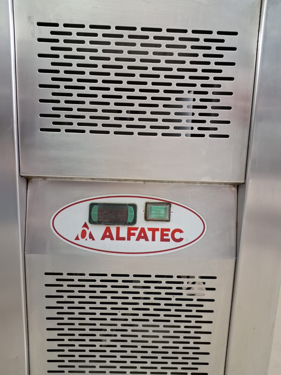Balcão Refrigerado Inox 304 Dentro e Fora com Cuba Direita - 1,5m 220v - Alfatec [Usada] - Ilha ...