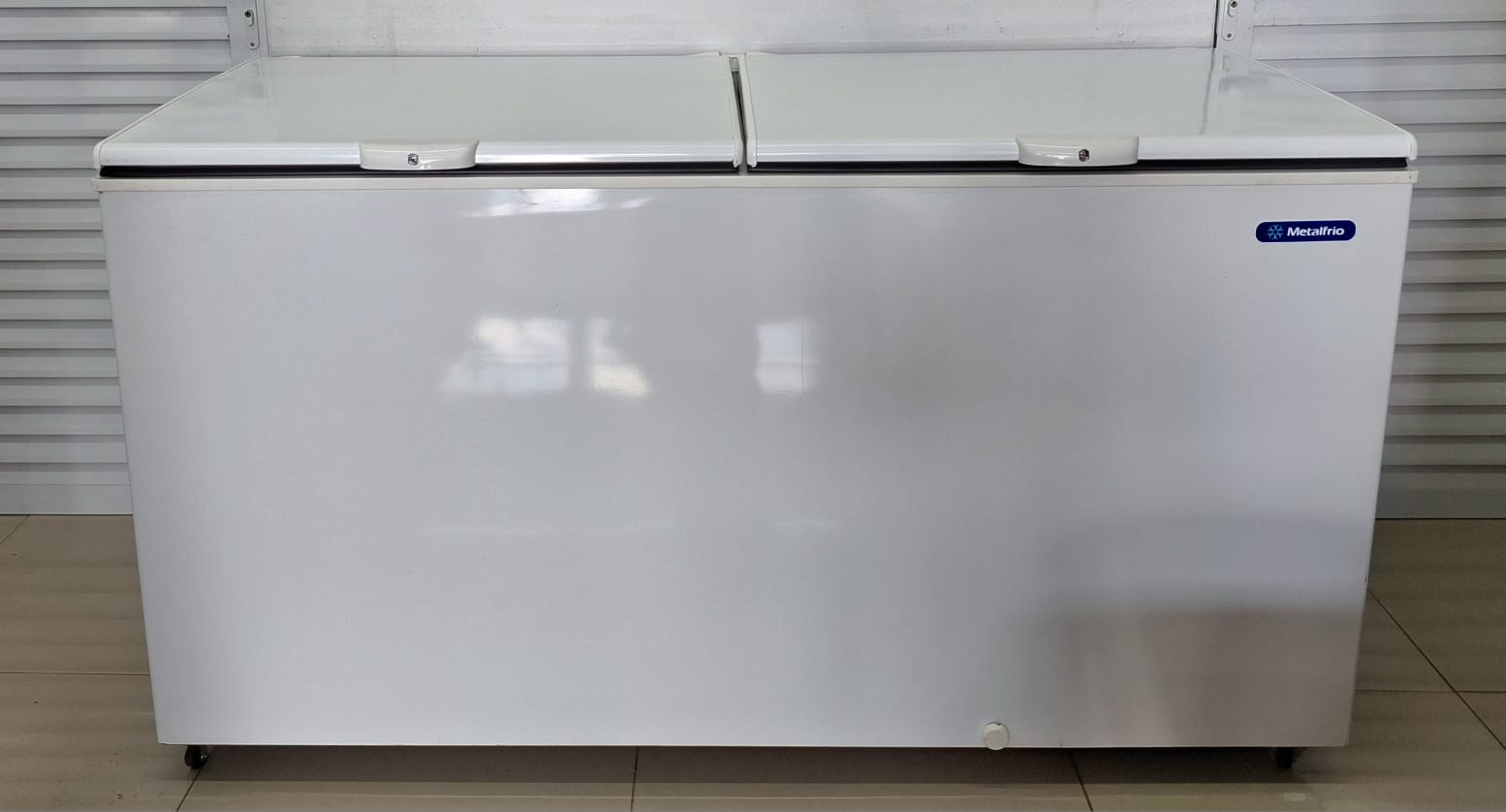 Freezer e Refrigerador Horizontal DA550 Com 546 Litros e 2 Portas ...
