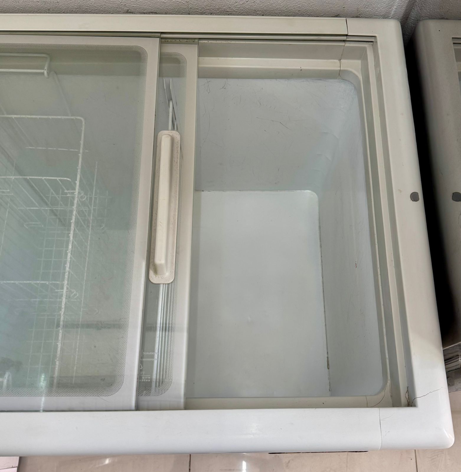 Freezer Horizontal 200 Litros NF20S Branco 220V - Metalfrio [Usada ...