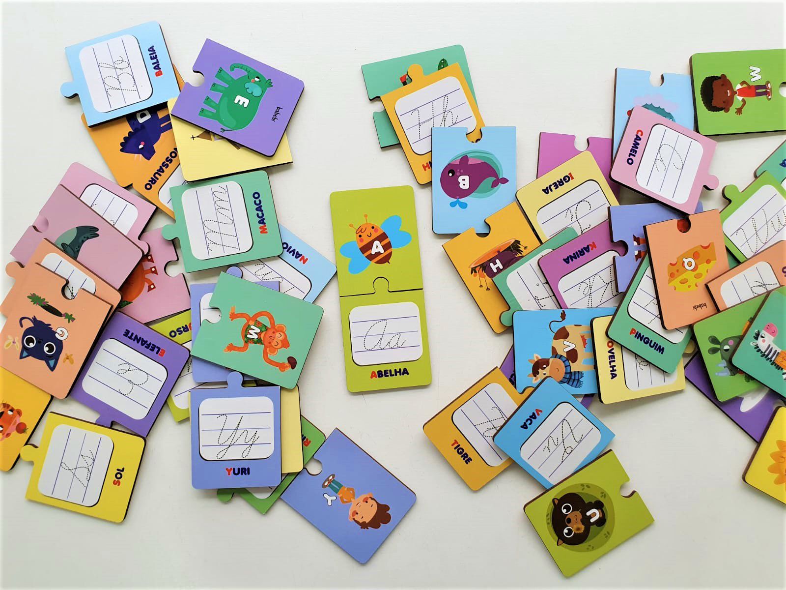 Alfabeto Cursivo Escreva e Apague - Nanicas Brinquedos Alfabeto Cursivo Escreva e Apague - Nanicas Brinquedos
