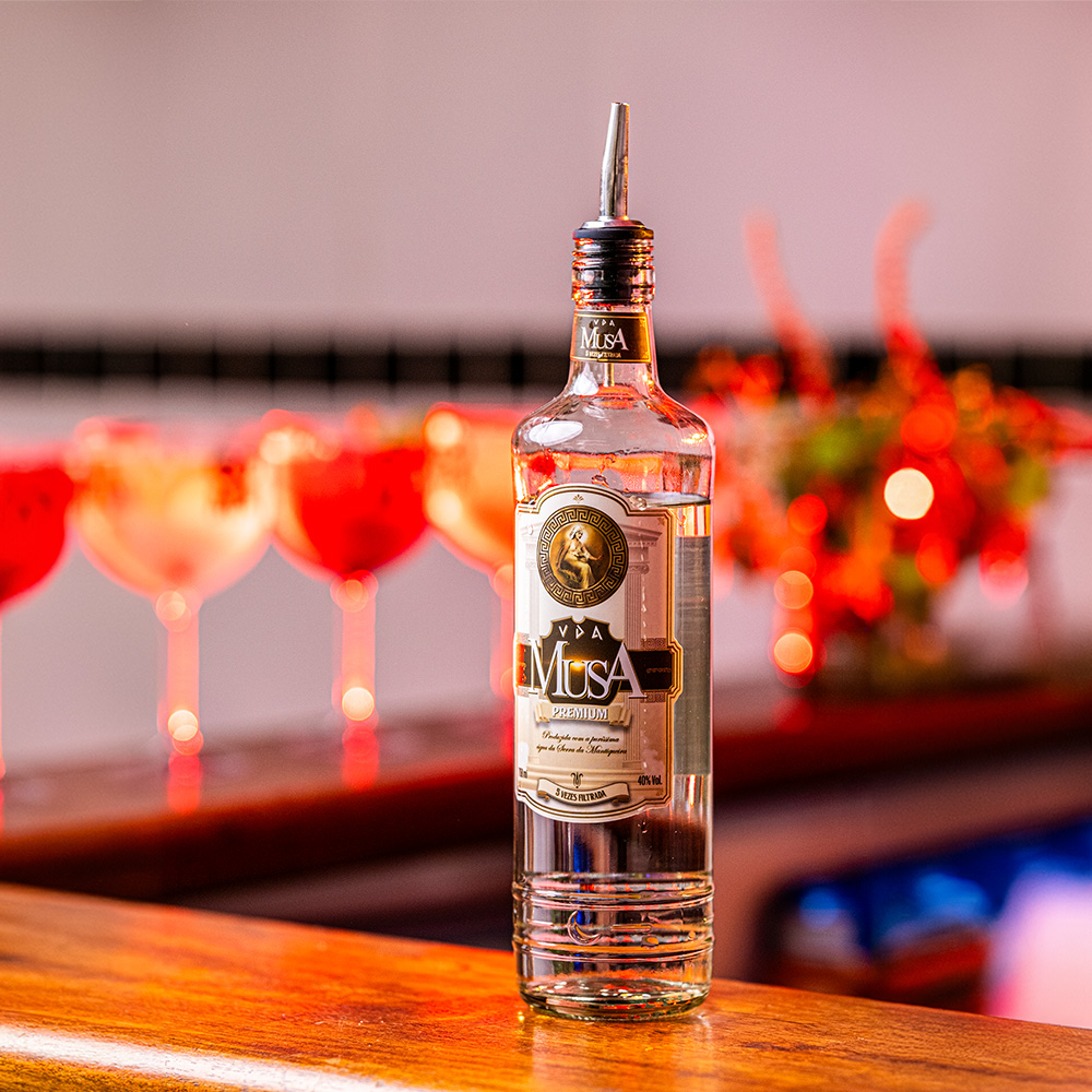 Vodka MusA Premium 700ml - Loja | MusA Cervejaria e Destilaria
