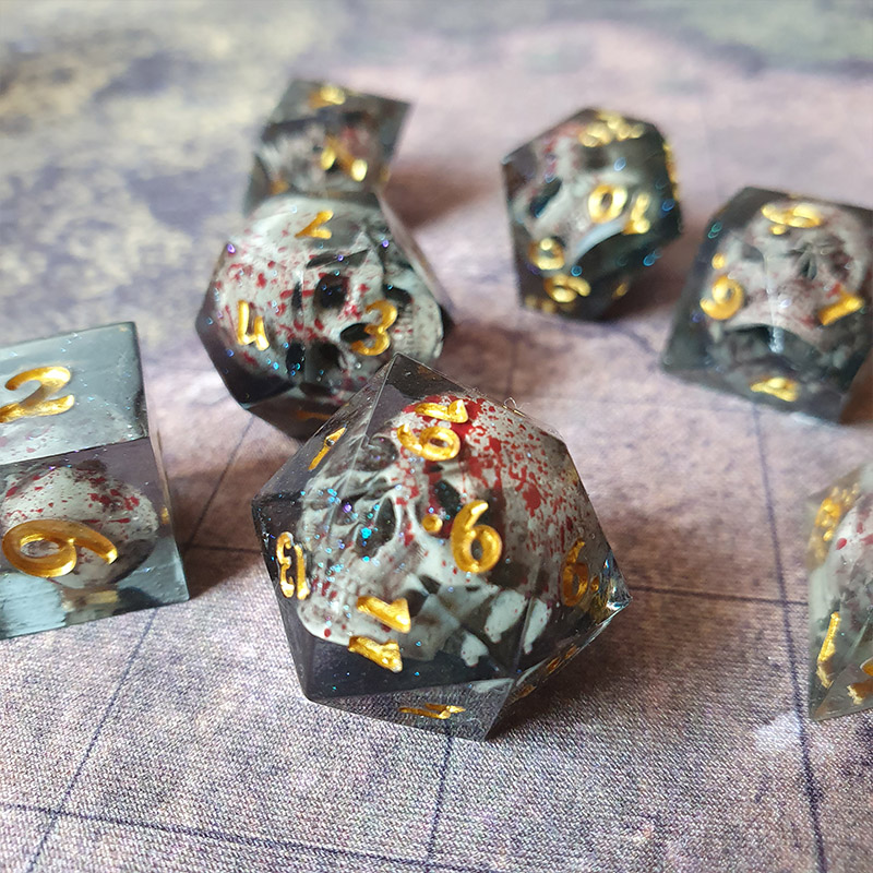 Memento Morri - bloody battle - Set completo com 7 Dados de RPG ...