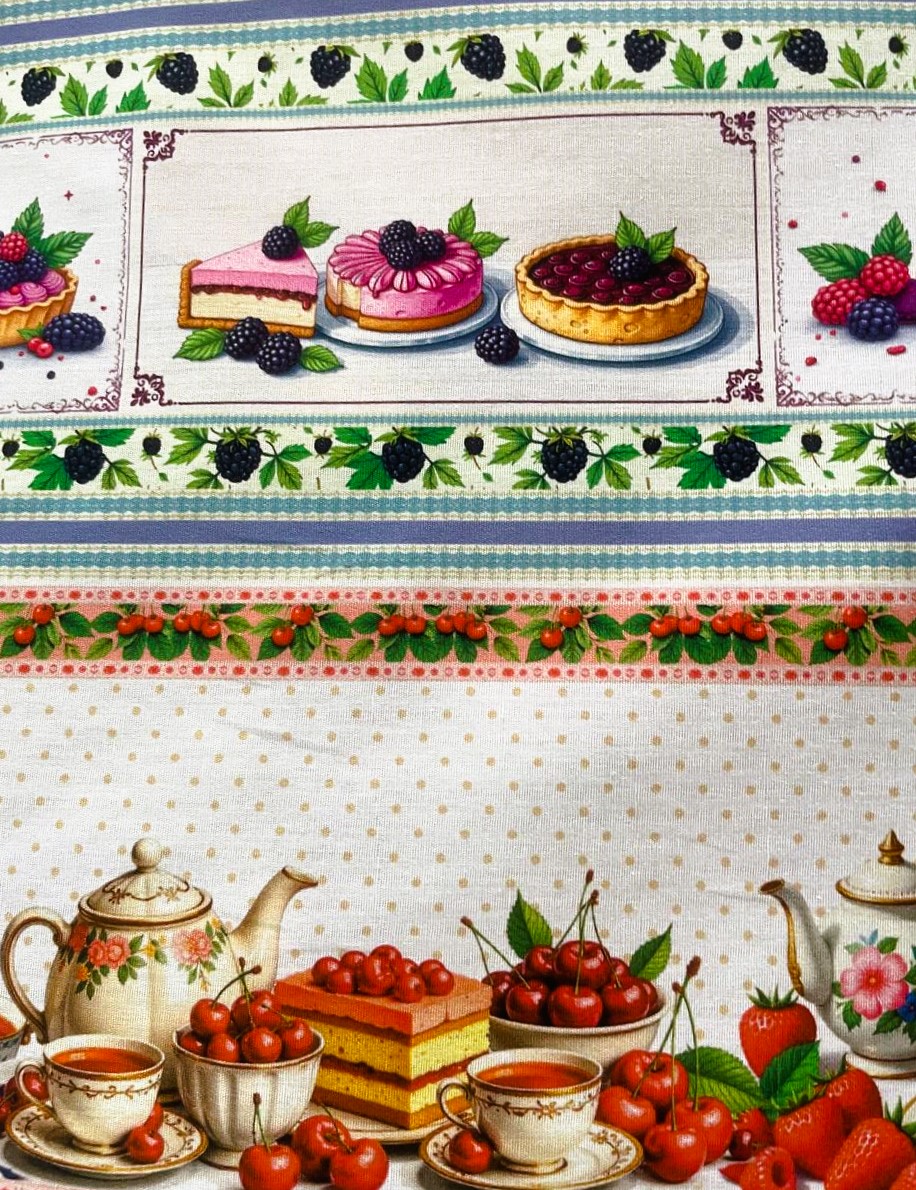 Tricoline Digital com 10 Faixas de Mesa de Chá com Frutas Vermelhas - Jotalira Tecidos