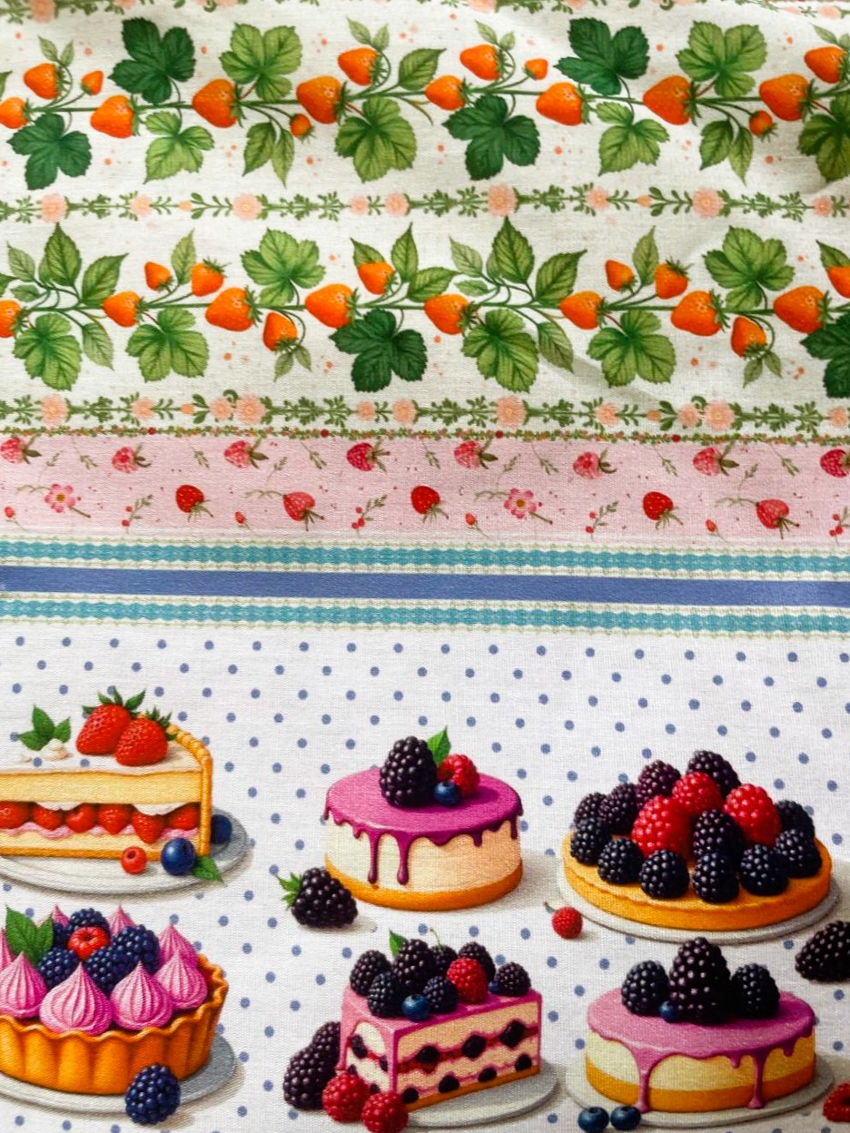 Tricoline Digital com 10 Faixas de Mesa de Chá com Frutas Vermelhas - Jotalira Tecidos