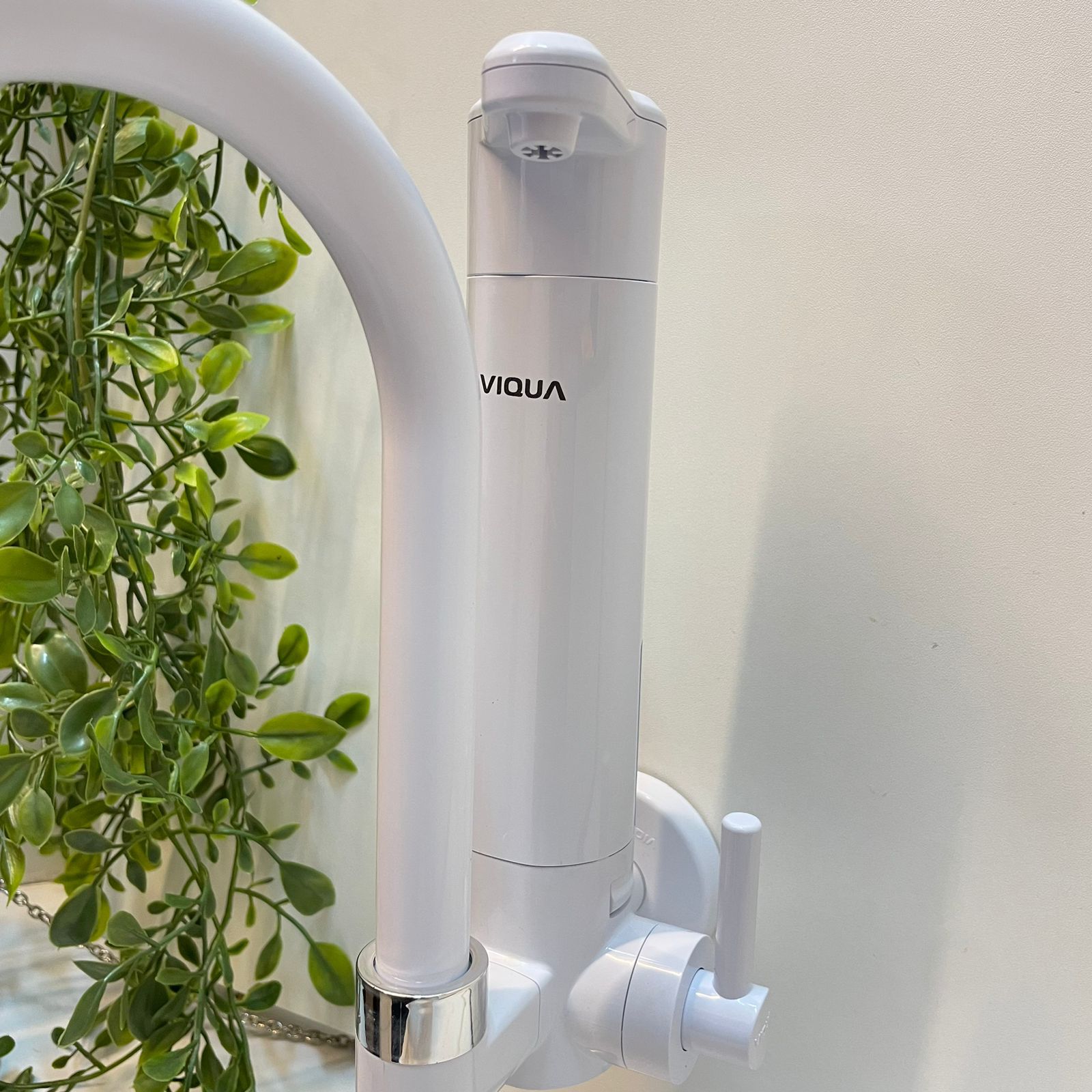 Torneira Filtro Parede Branca Allure Viqua - Atos Casa e Reforma - Tudo para sua casa