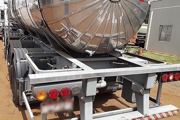 Bitrem Tanque Aço Inox com Serpentina Tanesfil • 2005 / 36.000L ...