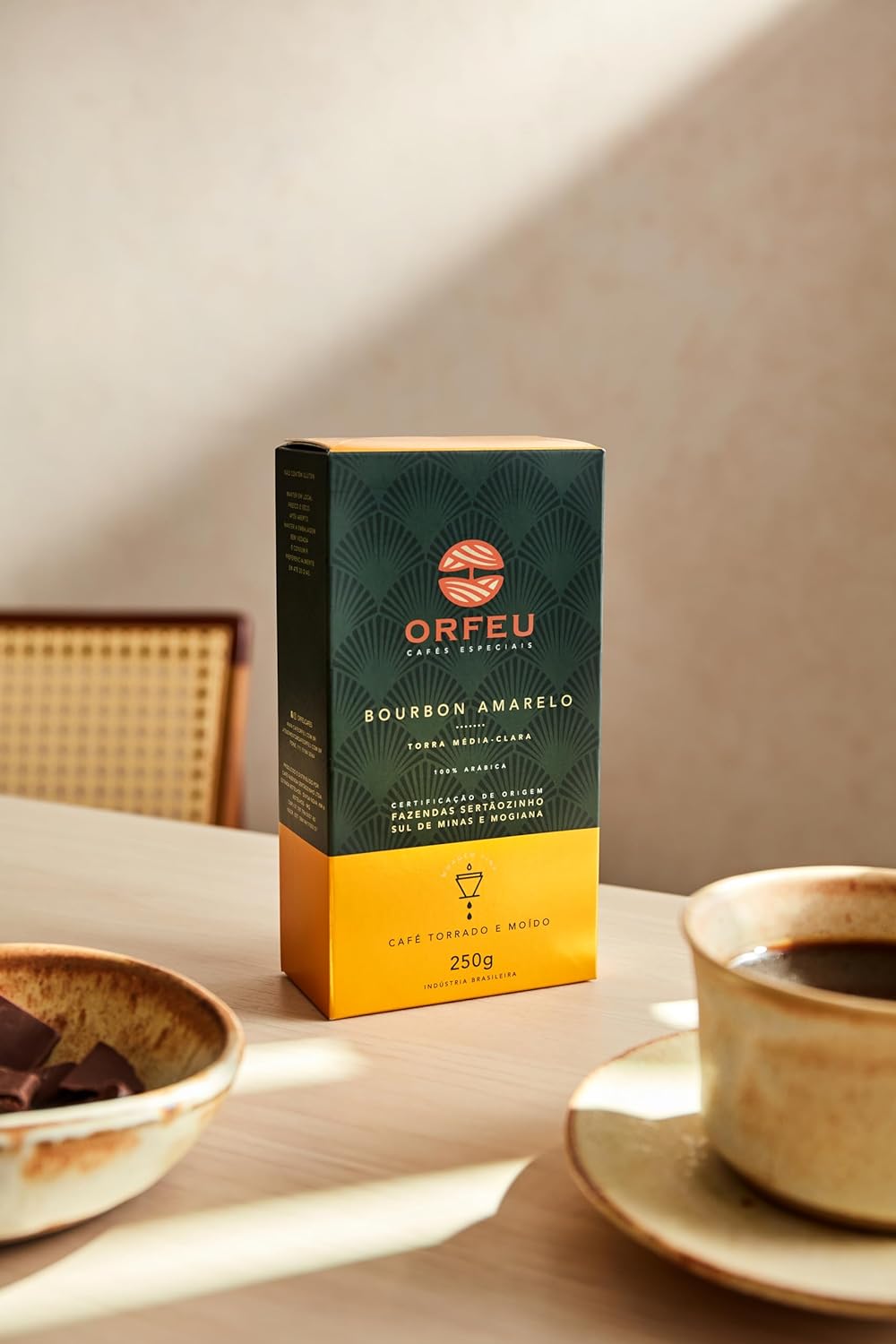 Café Orfeu Torrado e Moído Bourbon Amarelo 100% Arábica - 250g - Locafé