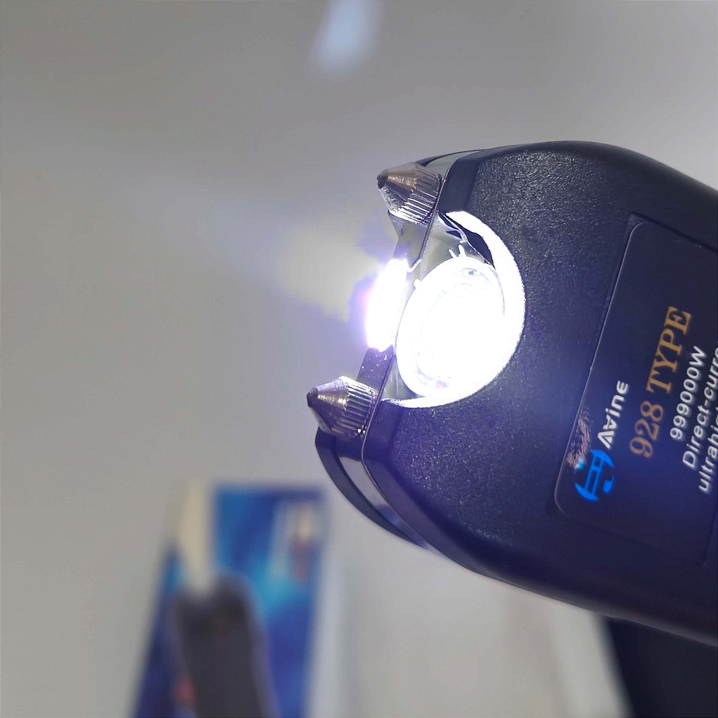 Taser Defesa Pessoal Com Coldre 12.000 Watts - FORSHOOTER - Militar e ...