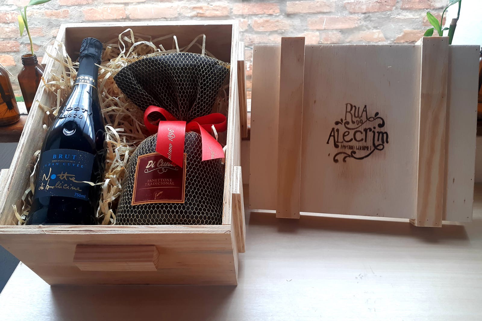 Baú Natal Espumante E Panetone Rua Do Alecrim