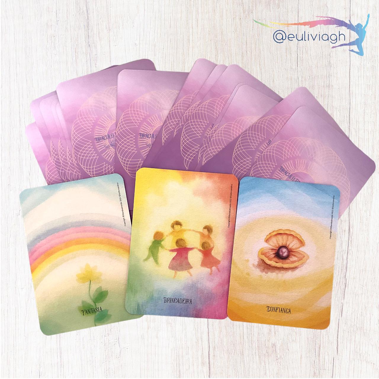 Oráculo da Criança divina - lojaliviaghonma