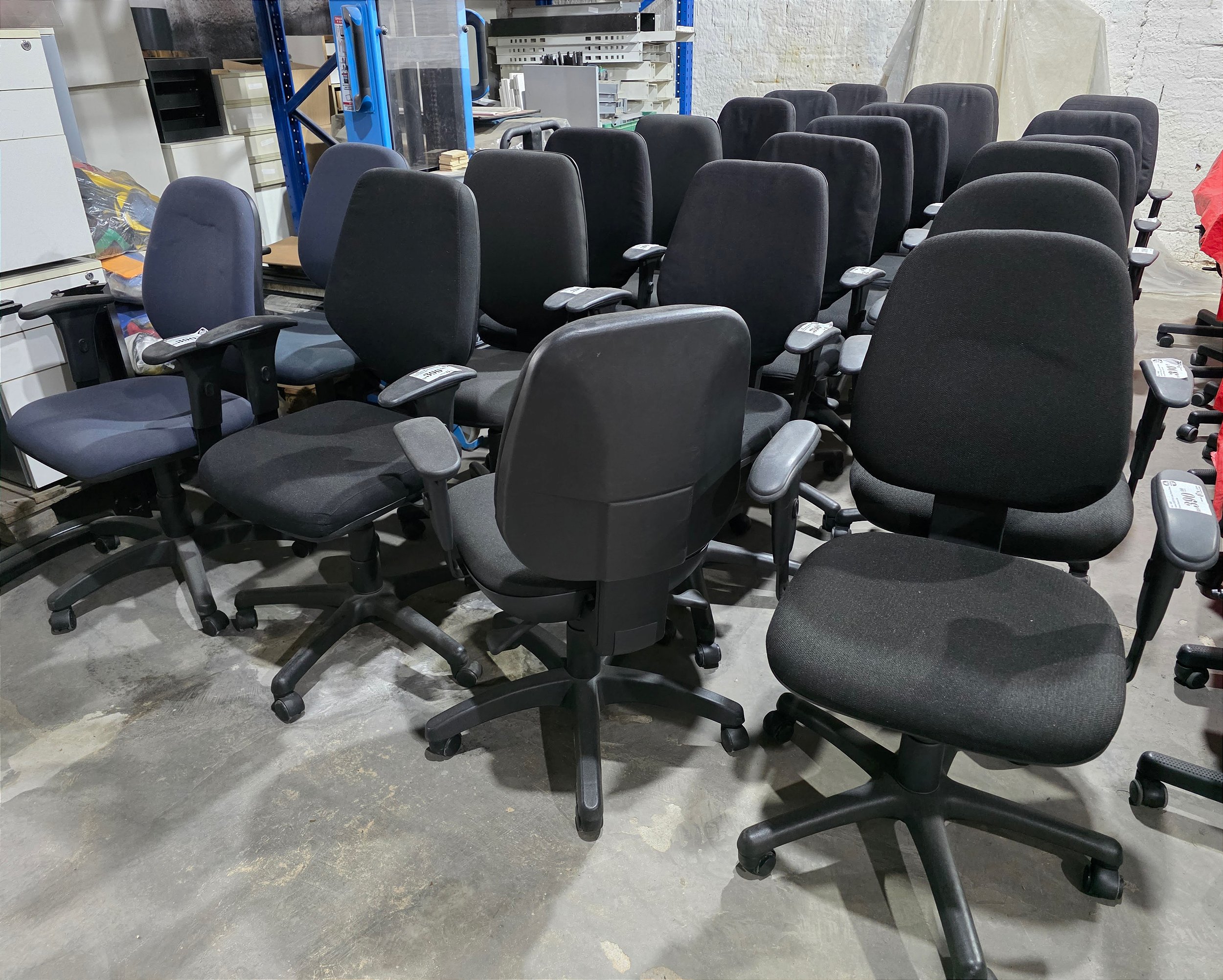 Cadeira de Escritório Usada Flexform Roma Diretor - Reuse Móveis Usados ...