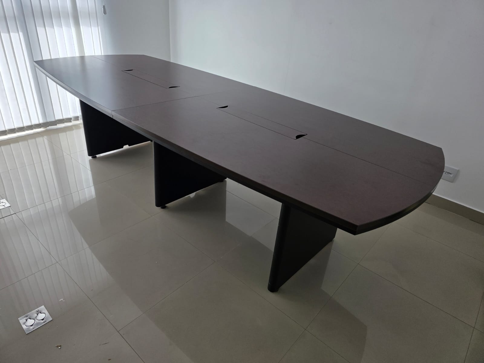 Mesa de Reunião Usada Tampo Duplo 36mm 3,00m x 1,20m c/ Tampa Basculan ...