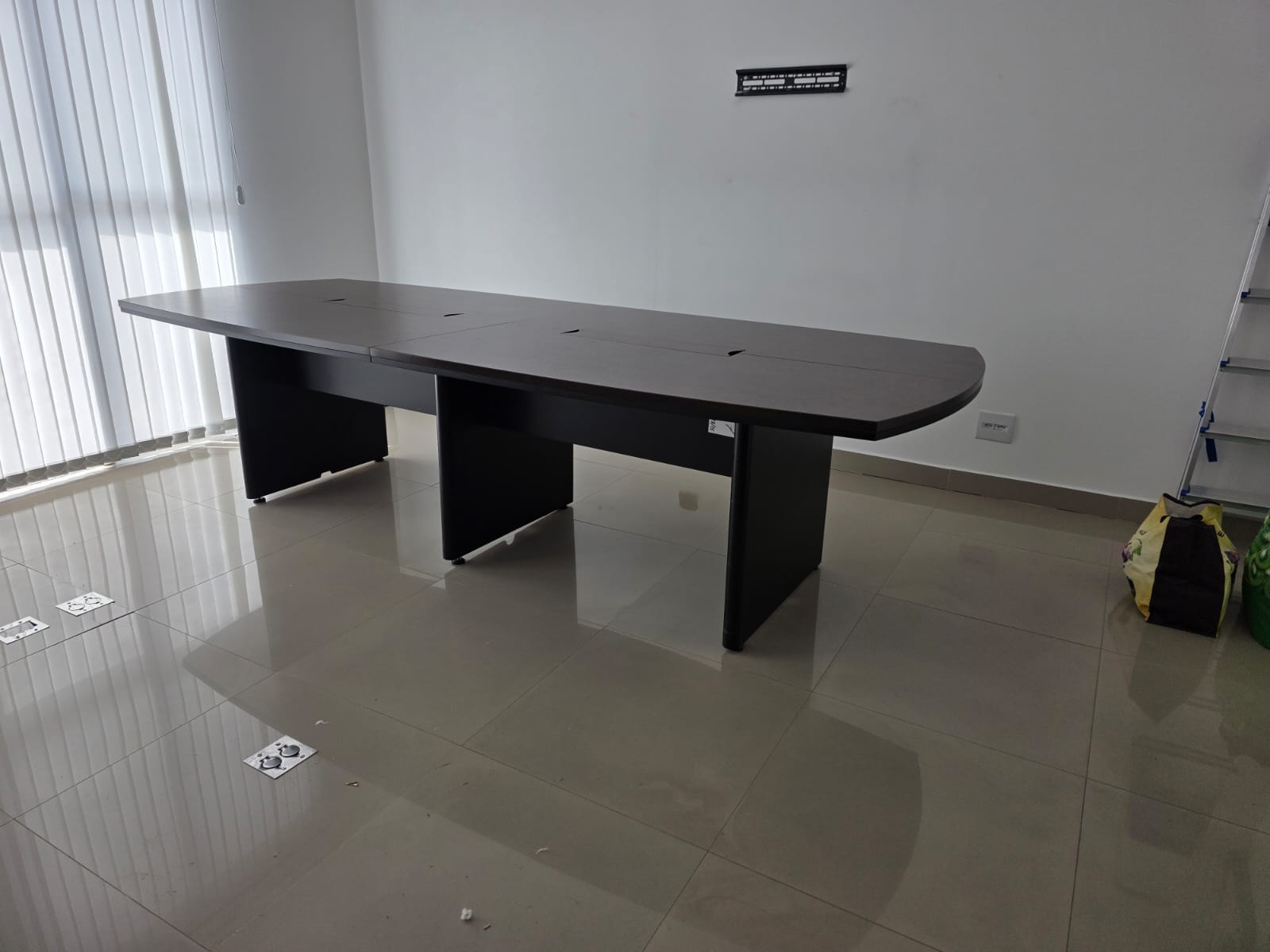 Mesa de Reunião Usada Tampo Duplo 36mm 3,00m x 1,20m c/ Tampa Basculan ...
