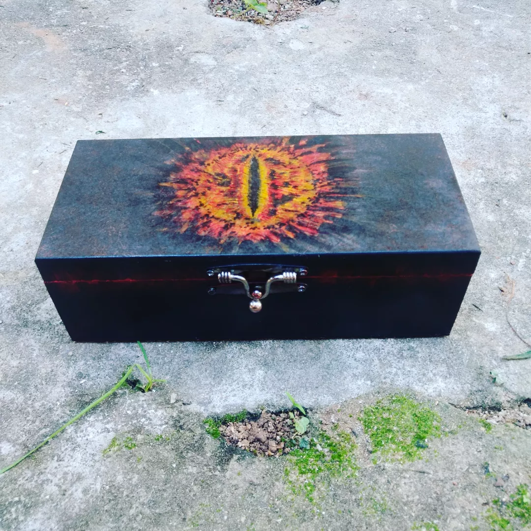 Box Sauron - Dom Saturnus