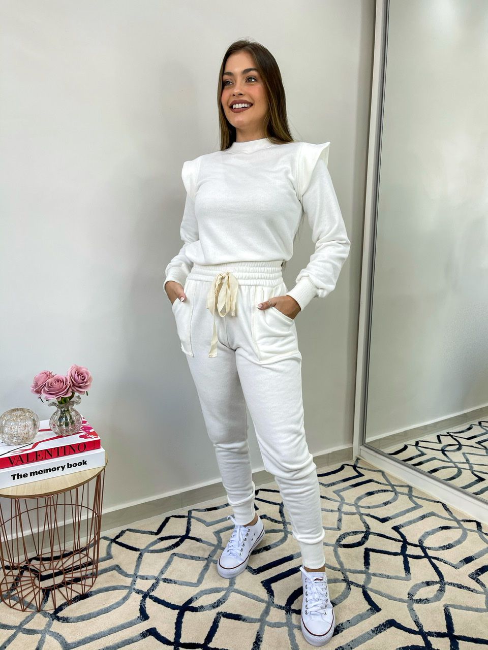CONJUNTO DE MOLETOM FEMININO. CONJUNTO DE MOLETOM - Mariah Store