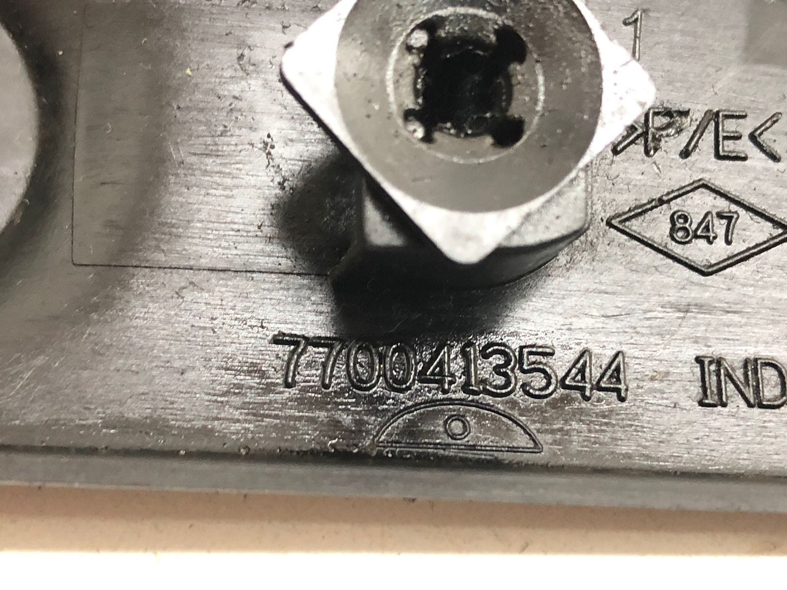 Moldura Limpador Tampa Traseira Clio Hatch 7700413544 C166 - Auto Peças ...