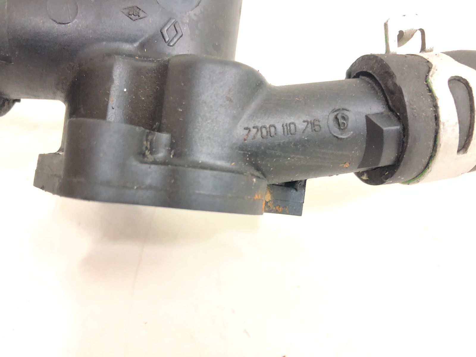 Carcaça Valvula Termostatica Peugeot 206 7700110716 C206 - Auto Peças ...