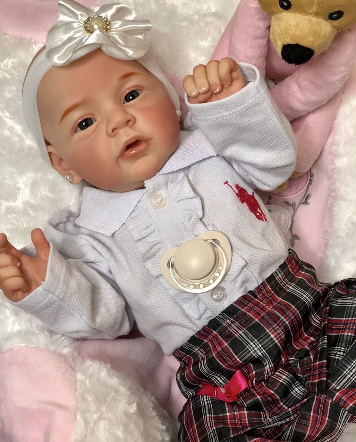 BEBÊ REBORN QUASE REAL MEGA REALISTA VITÓRIA TODA EM SILICONE - A MAIOR ...