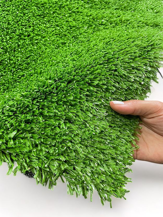 Grama Sintética Decorativa Verde 20MM - 12x2M - AgrícolaShop