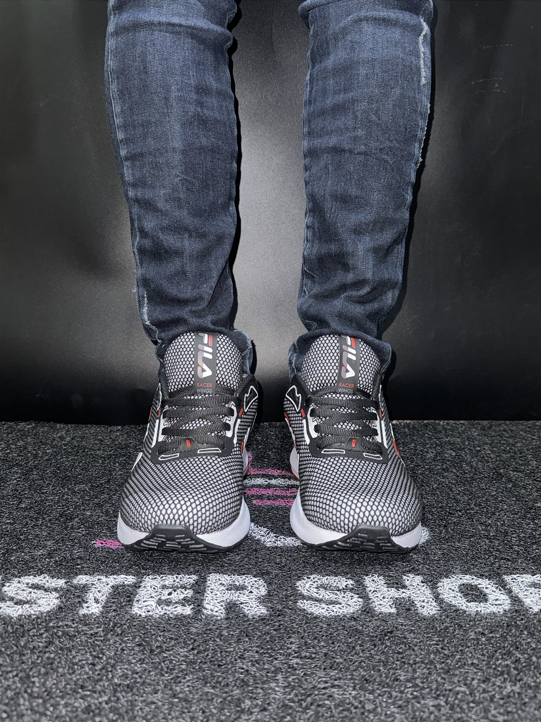 Tênis Fila Racer Progress Preto Vermelho - Duster shoes