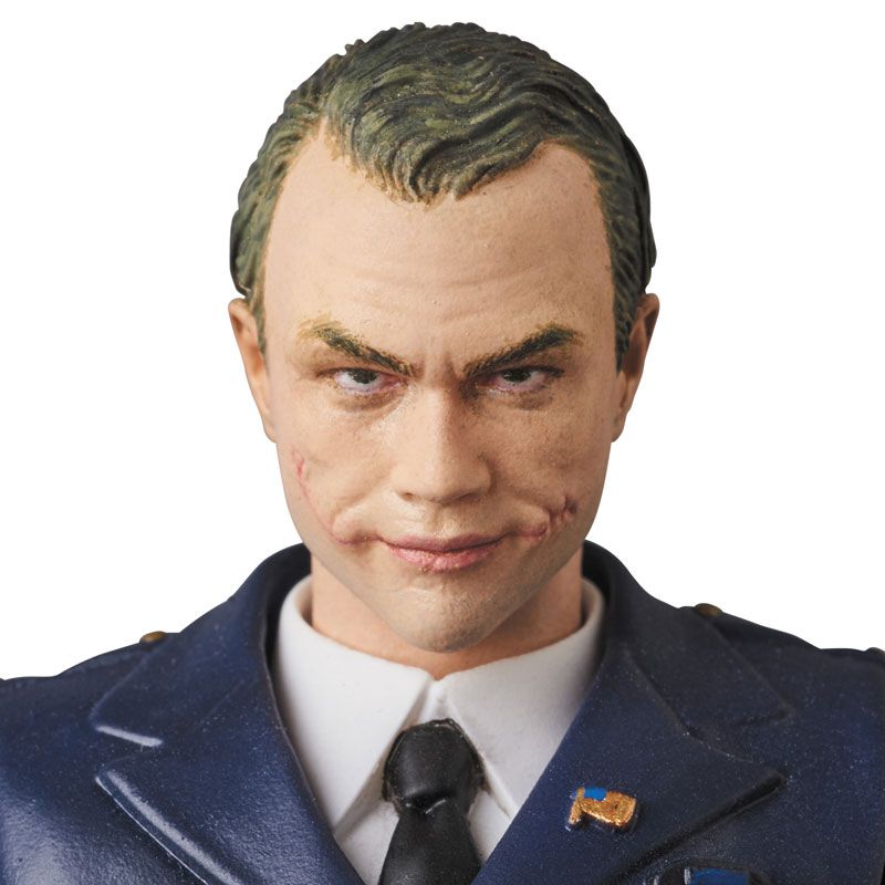 Coringa Versão Policial Batman O Cavaleiro das Trevas Mafex 62 Medicom ...