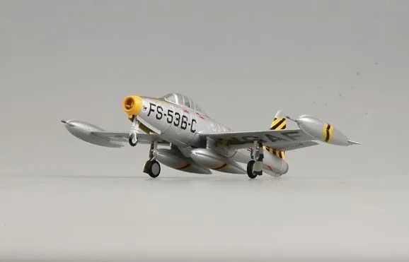 Miniatura Republic F-84E Thunderjet 1/72 - Easy Model 37106 - BLIMPS