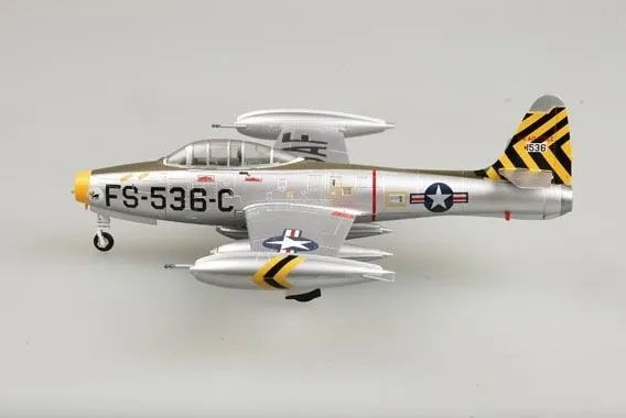 Miniatura Republic F-84E Thunderjet 1/72 - Easy Model 37106 - BLIMPS