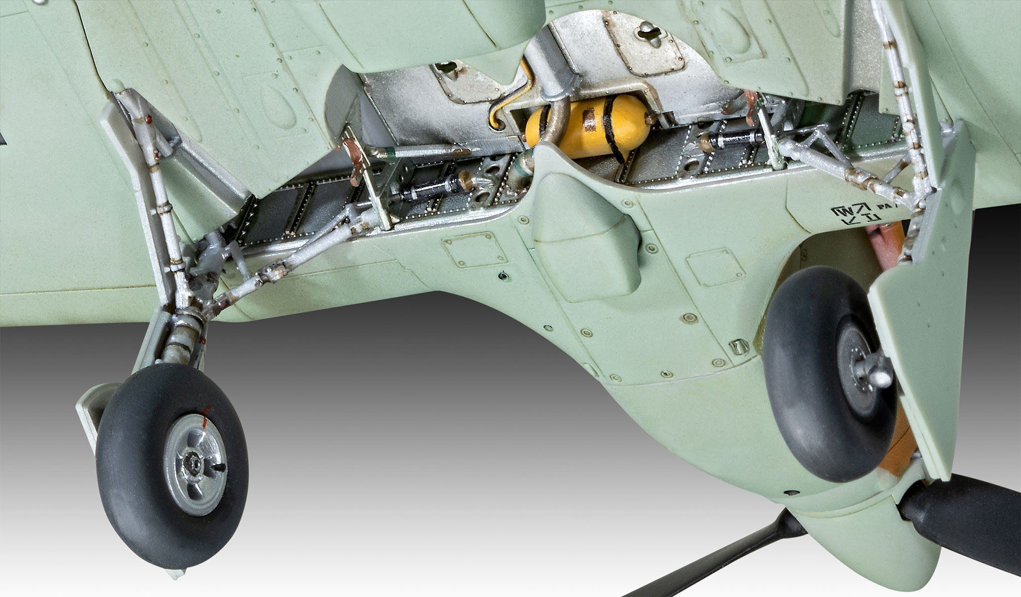 Hawker Hurricane Mk IIb - 1/32 - Revell 04968 - BLIMPS