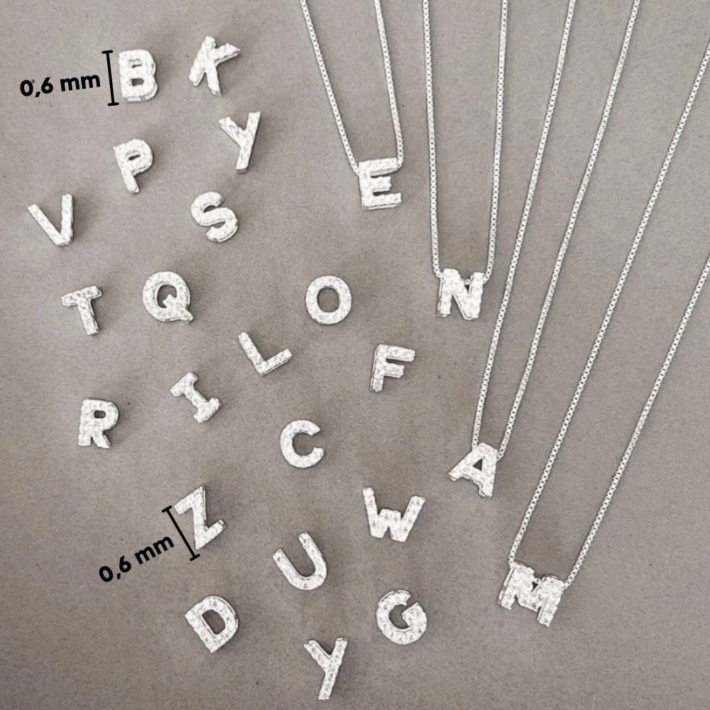 Colar Letra Cravejada em Prata 925: Personalize com Brilho Único ...