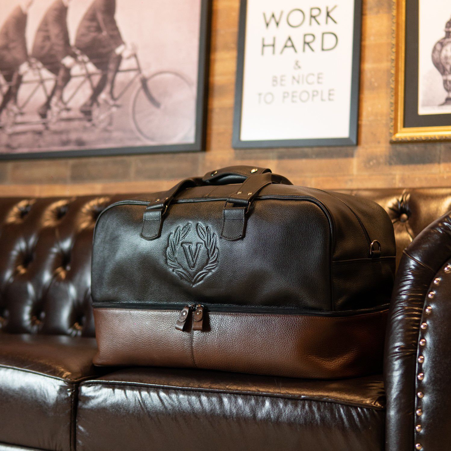 Mala VersatiOld Duplo Compartimento Preta/Conhaque - VERSATIOLD