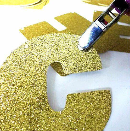 Banner Bride to Be em Glitter Dourado Pronta Entrega para Despedida de ...