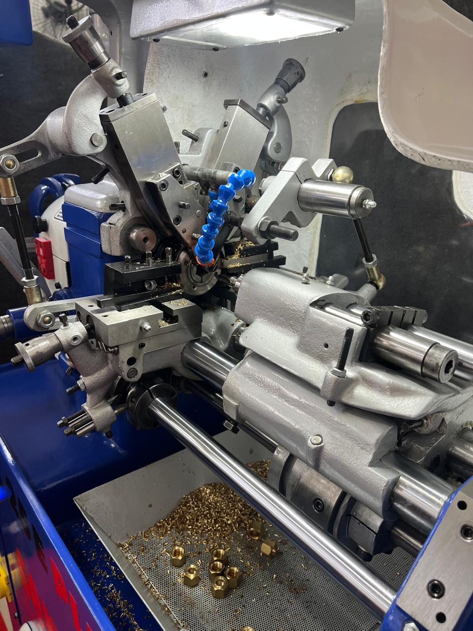 Torno Automático Traub A25 E plus + com pinola dupla e NR12 ( Reformado ...