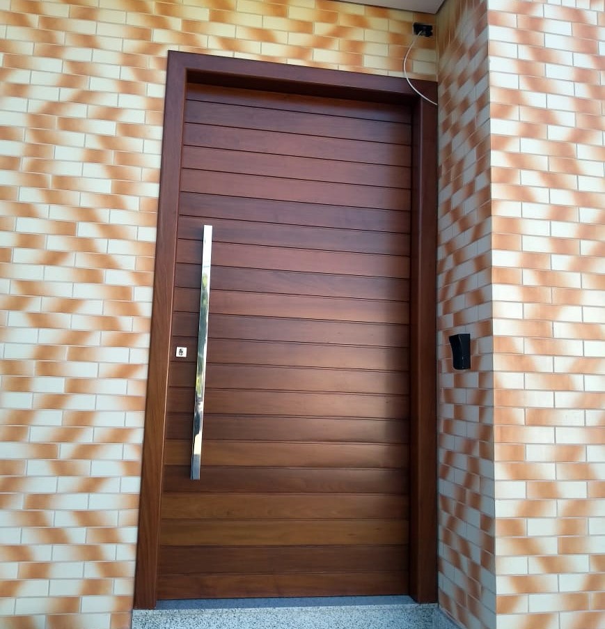 Kit porta pivotante especial com ripado horizontal em ipê extra ...