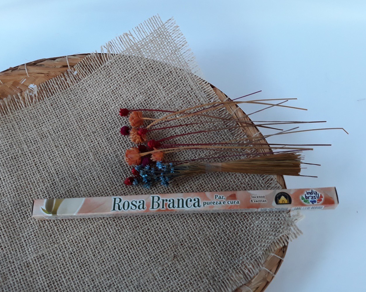 Incenso Rosa Branca Índia Brasil/Importado - caixa com 8 varetas ...