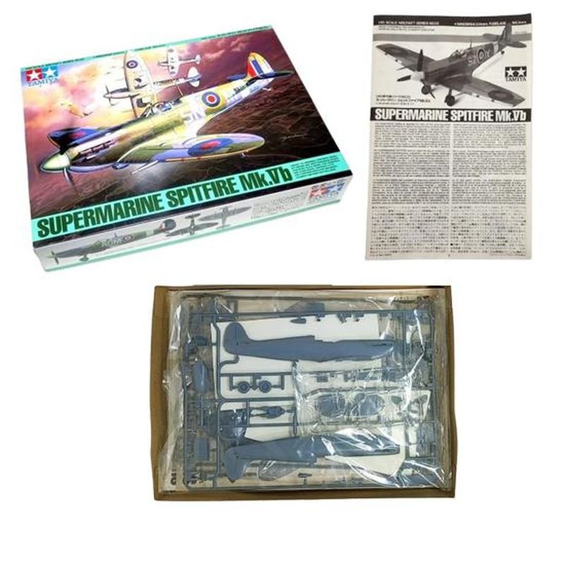 Modelo Plástico Tamiya 1:48 Supermarine Spitfire MK.1 - Código 61033 - Sacks Center