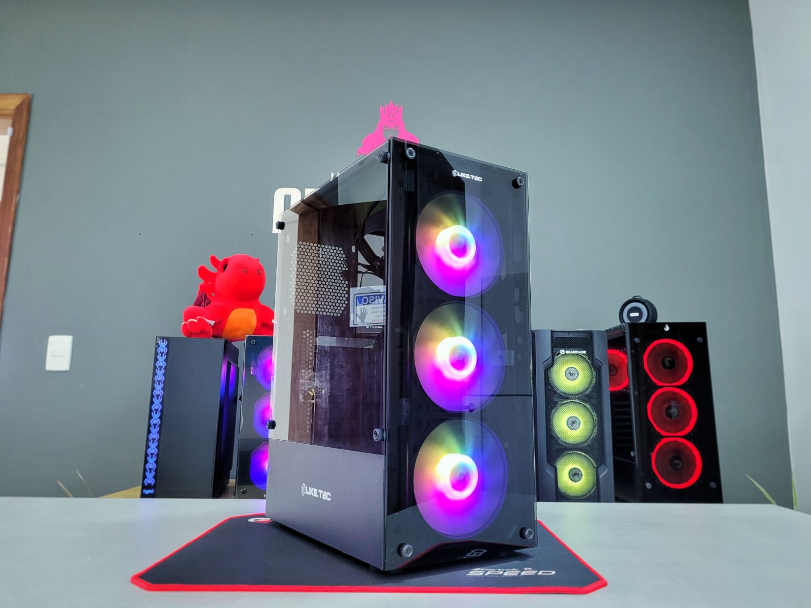 GABINETE GAMER COM 3 FANS RGB INCLUSAS - LIKETEC MATRIX - New York ...