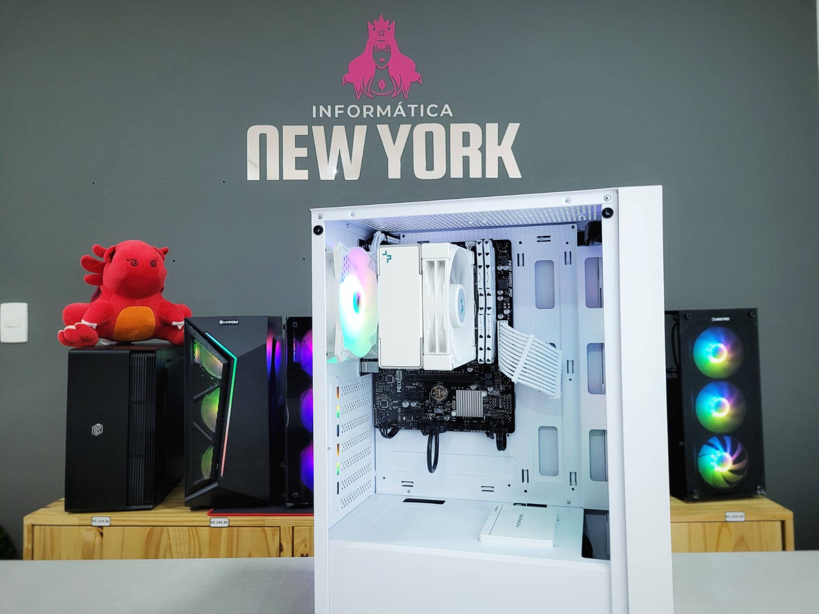 PC Gamer Branco Ryzen 5 5600G + 16Gb Ram + SSD 240Gb + A320 - New York ...