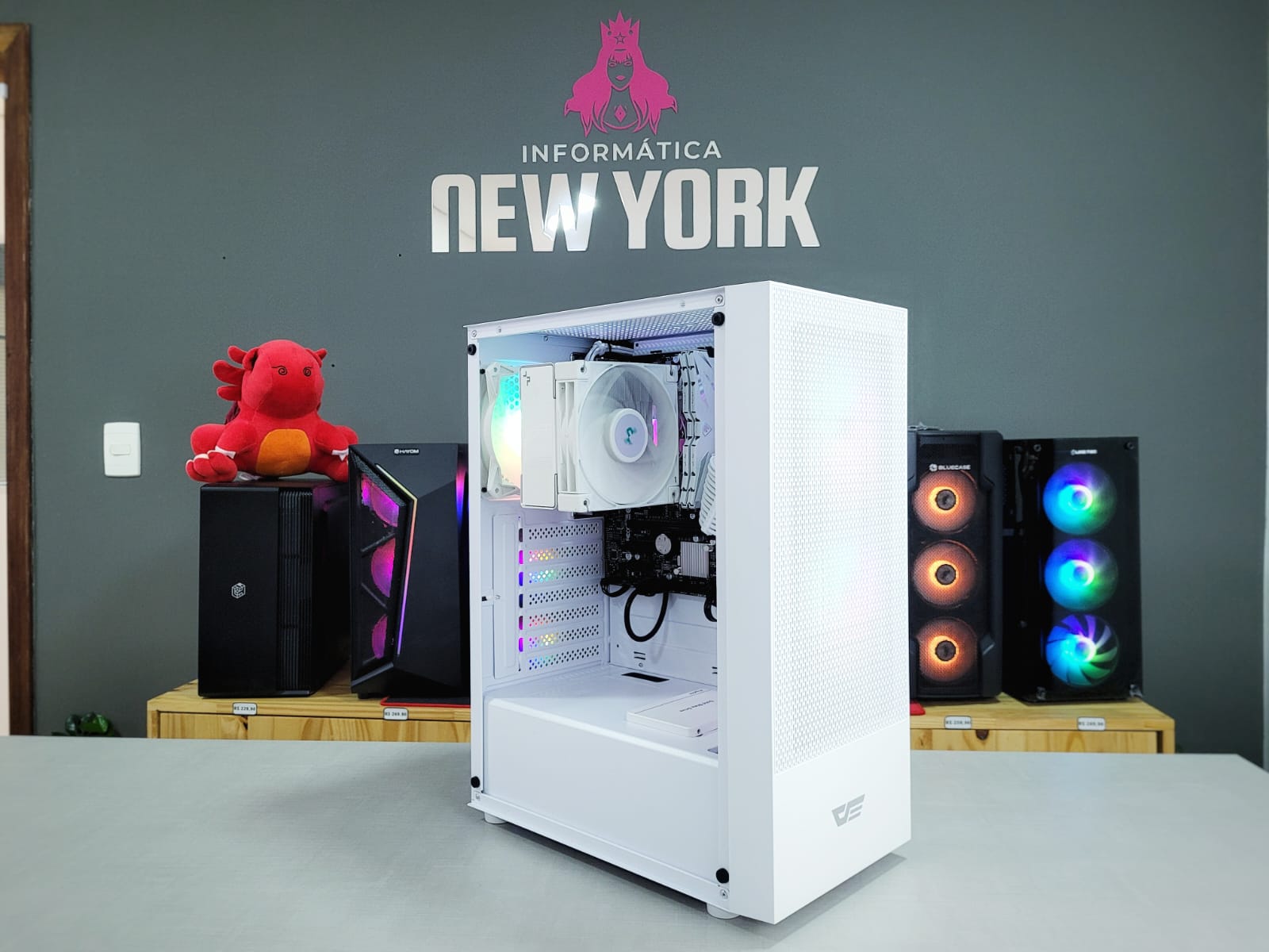 PC Gamer Branco Ryzen 5 5600G + 16Gb Ram + SSD 240Gb + A320 - New York ...