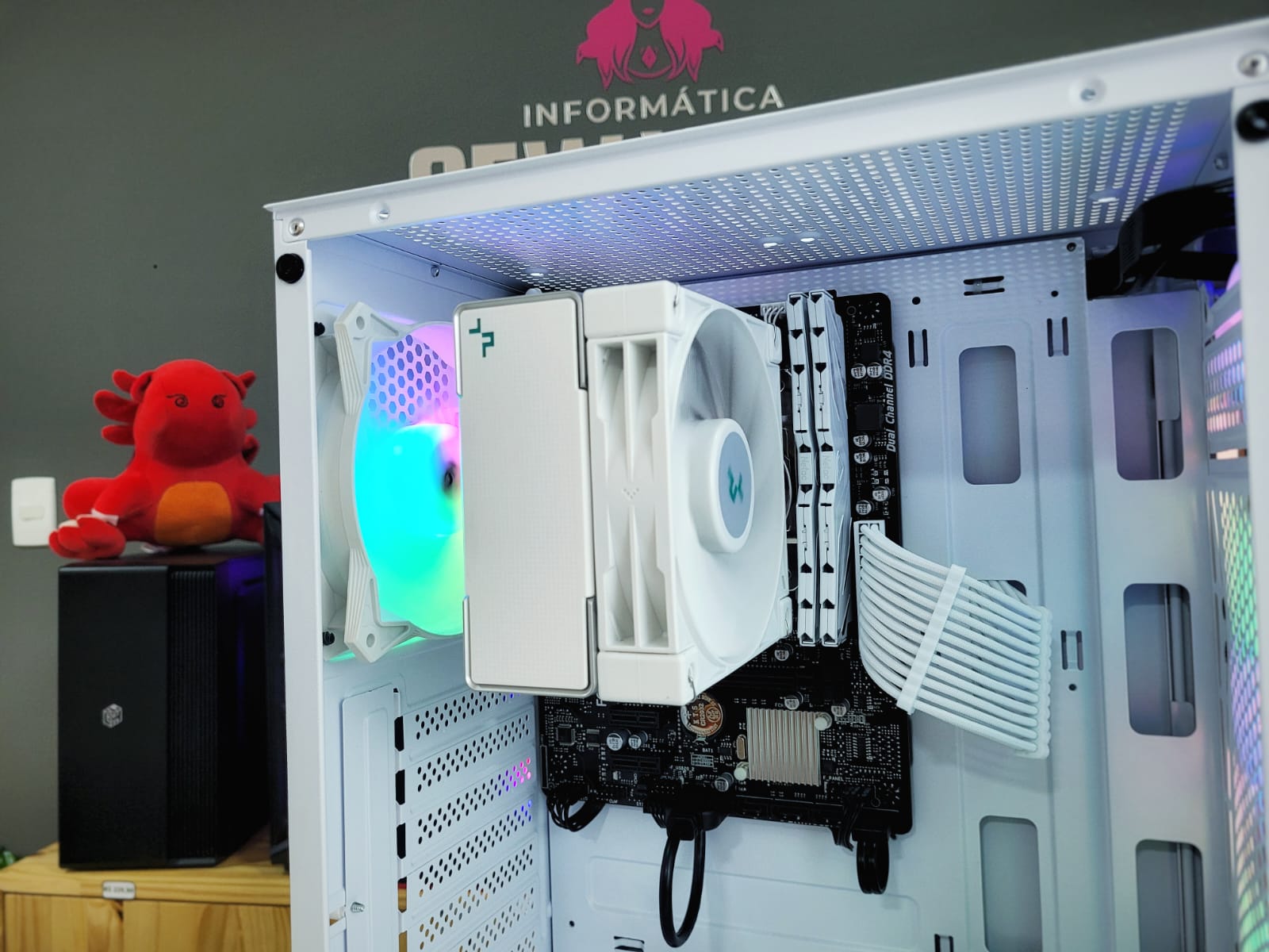 PC Gamer Branco Ryzen 5 5600G + 16Gb Ram + SSD 240Gb + A320 - New York ...