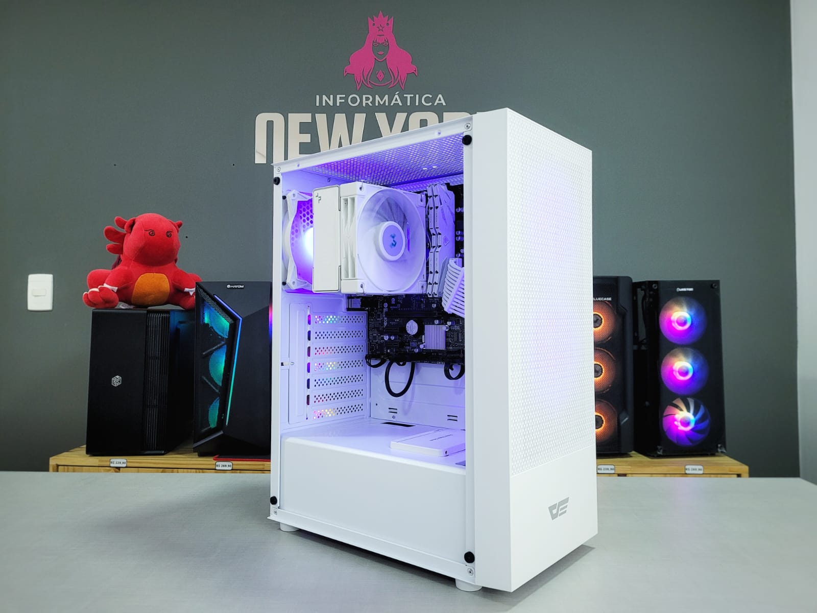 PC Gamer Branco Ryzen 5 5600G + 16Gb Ram + SSD 240Gb + A320 - New York ...