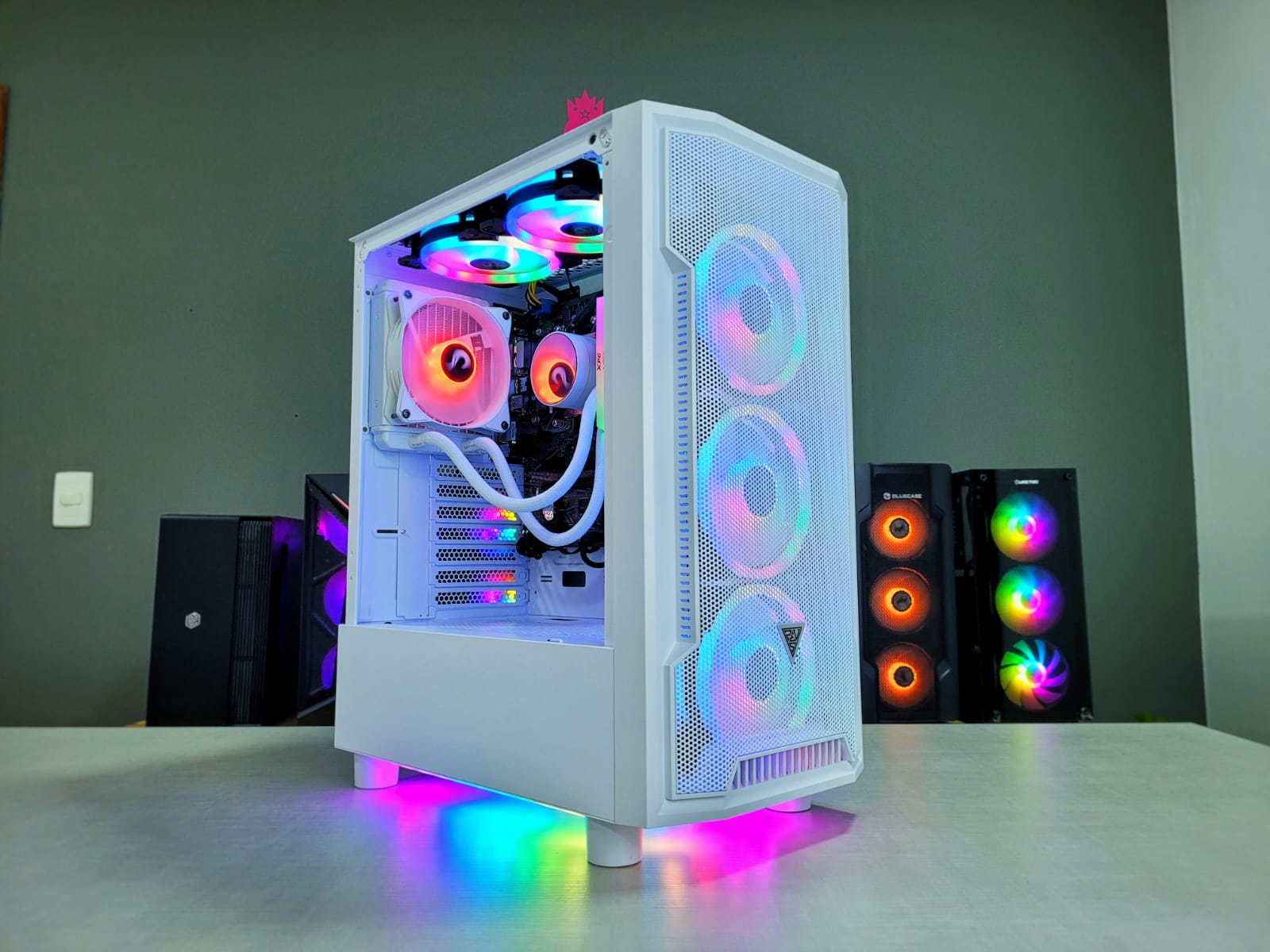 PC Gamer Branco Ryzen 5 5600G + 16Gb Ram + A520 - New York Informatica